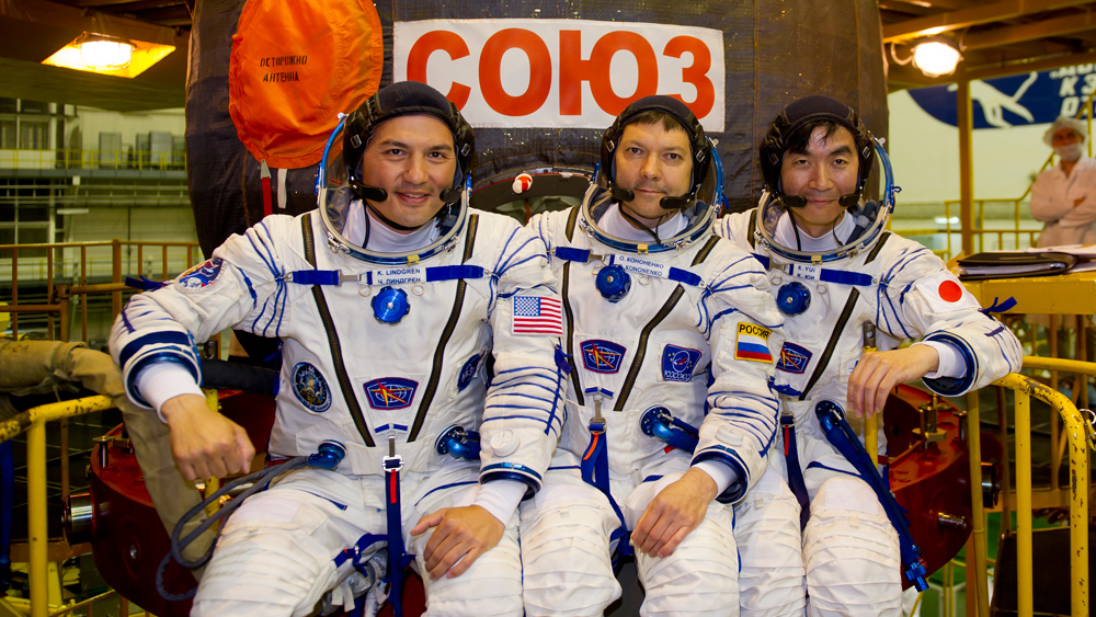 Three ISS Space Men Return to Earth Friday Morning | Space